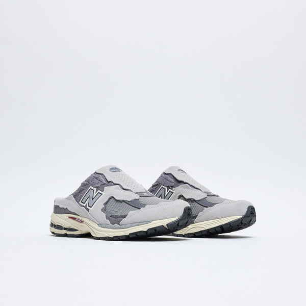 New Balance - M 2002 Na Mule "Protection Pack" (Rain Cloud) – MILK STORE